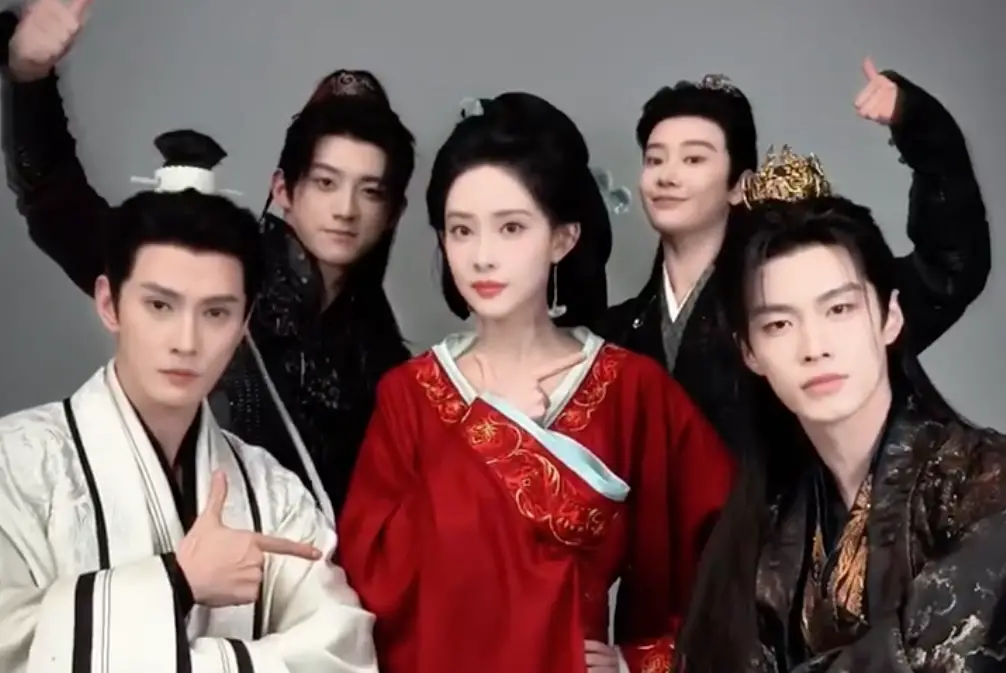 Blossoms of Power Cast: Meng Ziyi Reunites with He Yu, Jeremy Xu ...